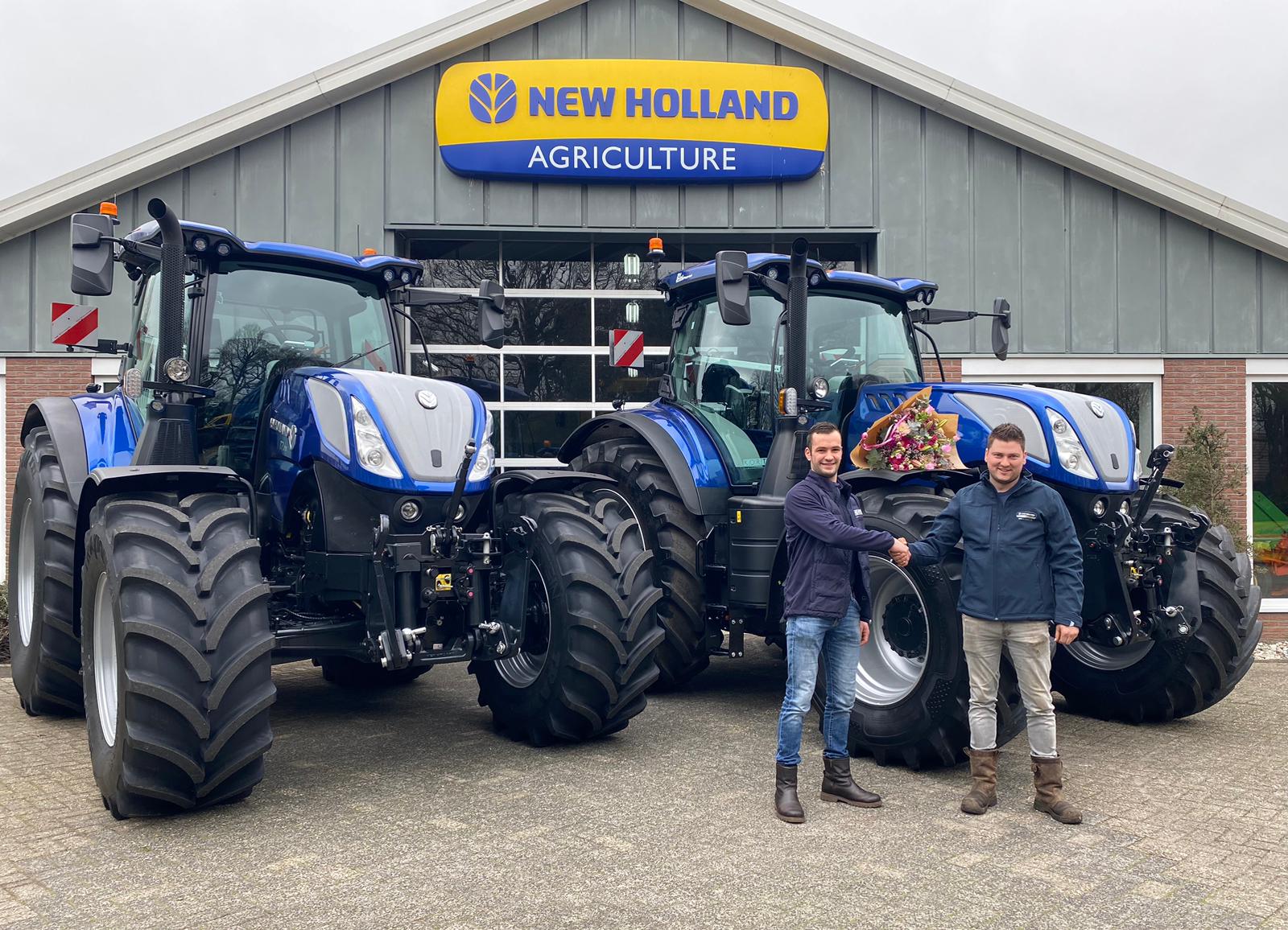 Maar liefst 2 New Hollands T7.245AC afgeleverd aan Seubring Bloembollen ...